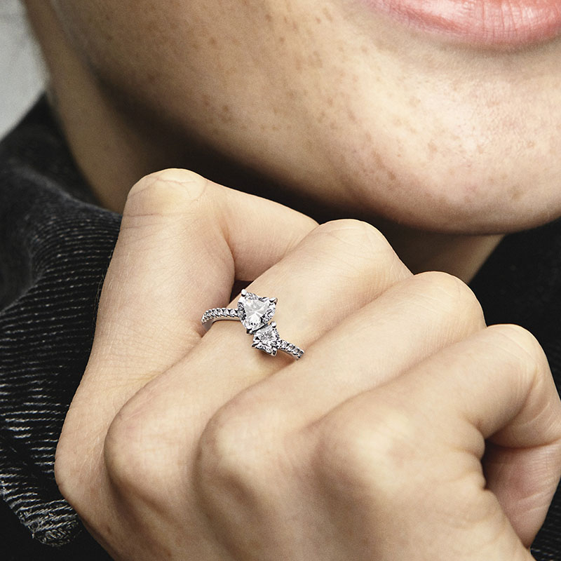 Pandora Ring fur Damen Double Heart Sparkling 191198C01 online kaufen